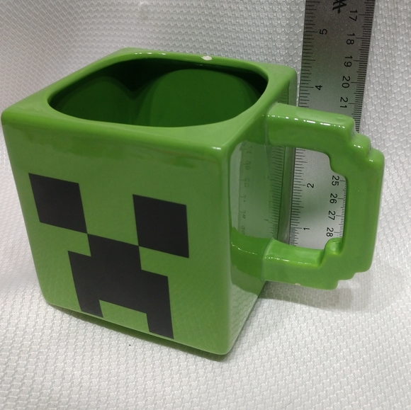 Zak's | Dining | Huge 45 Minecraft Creeper Face Mug Good Condition 2 ...